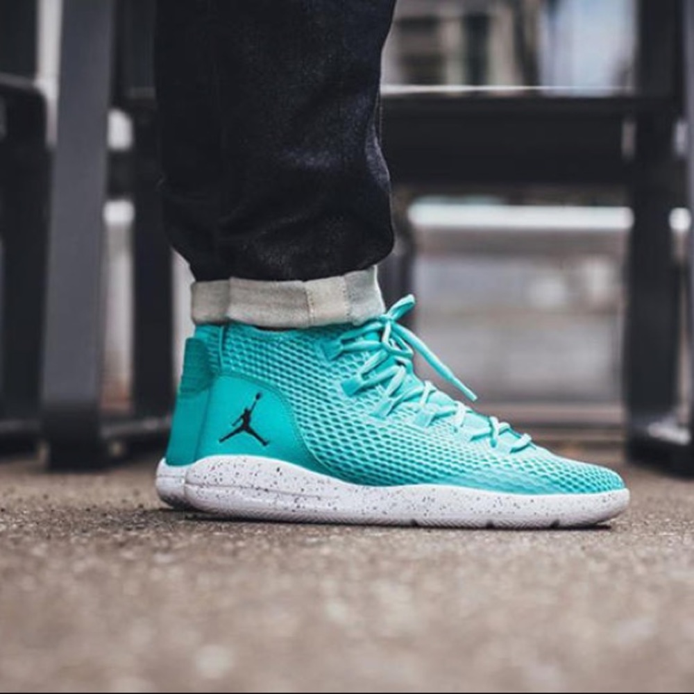 Men’s Jordan Reveal Hyper Turquoise Shoes - Gem